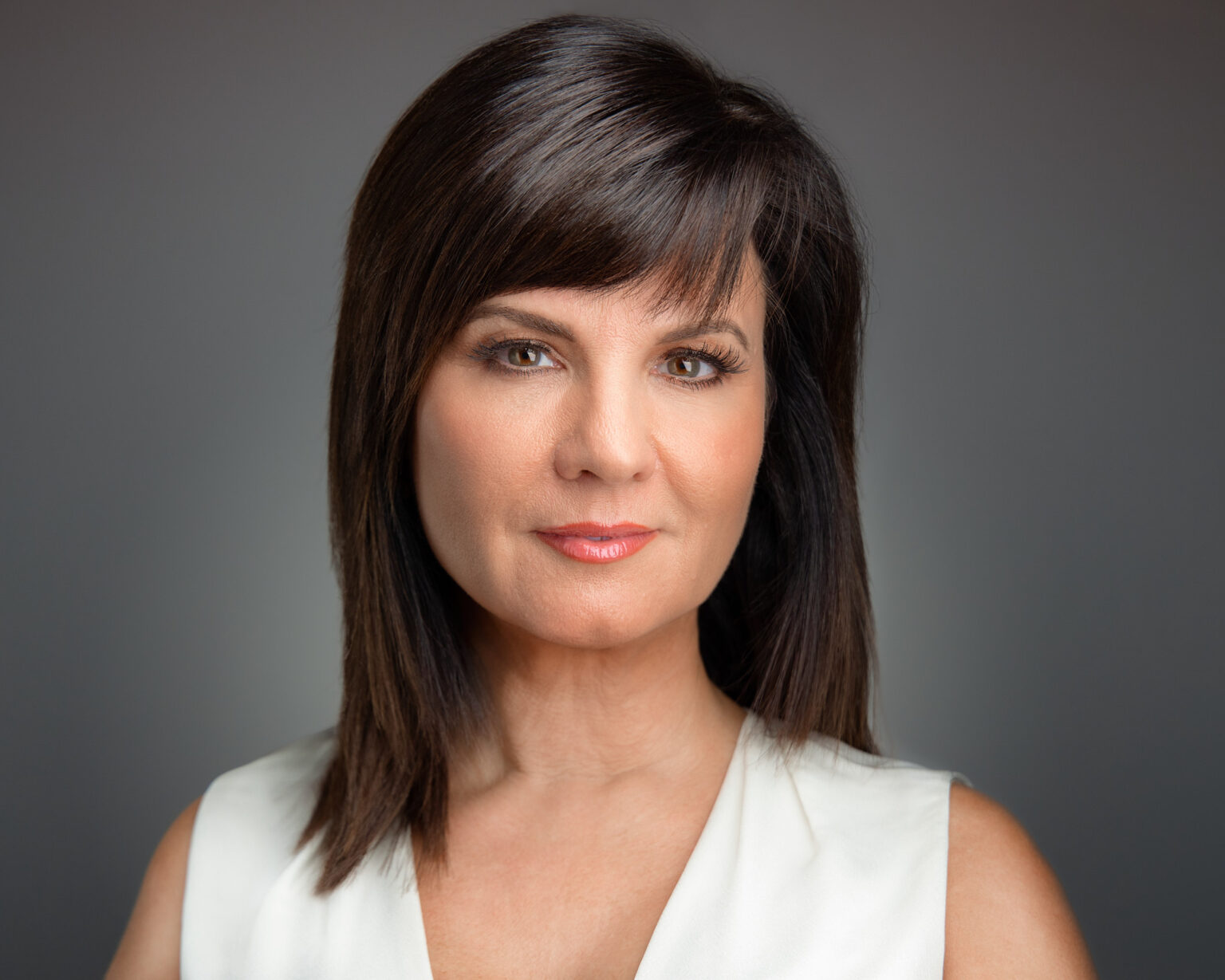 All the Broken Girls: Linda Hurtado Bond - The Mystery of Writing